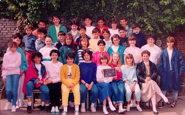 Photo de classe 5e E2 - année scolaire 1986-1987 de 1987, Collège La ...