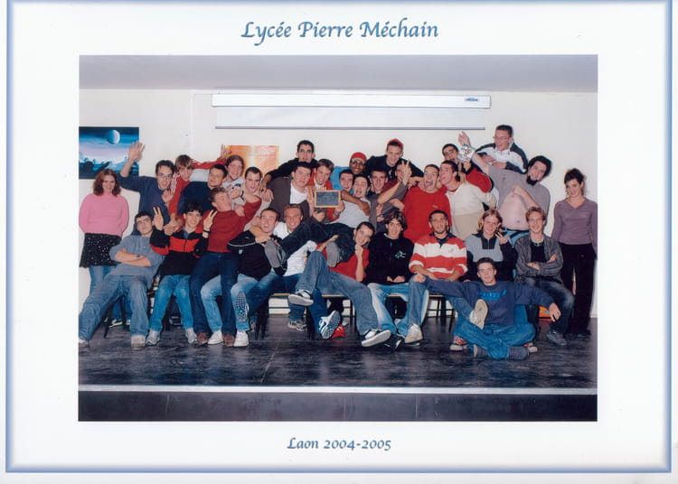 Photo de classe TGT version 2 de 2004, Lycée Pierre Mechain - Copains d'avant