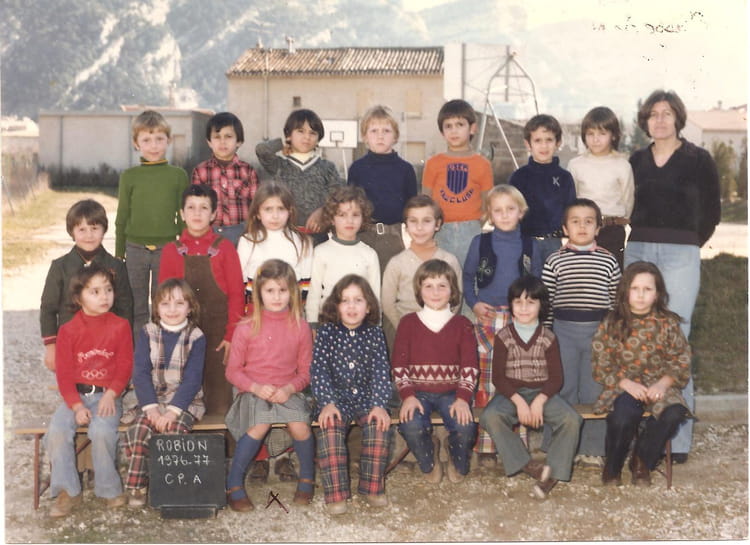 Photo de classe CP de 1976, ECOLE PRIMAIRE - Copains d'avant