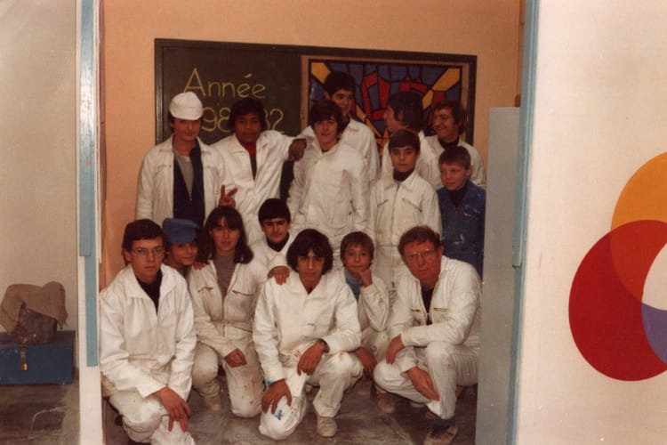 Photo de classe Classe de peintre de 1981, Lycée Professionnel Auguste Bouvet - Copains d'avant
