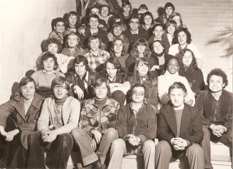 Photo de classe ENCPB TF6 b de 1977, ECOLE NATIONALE DE CHIMIE PHYSIQUE ...