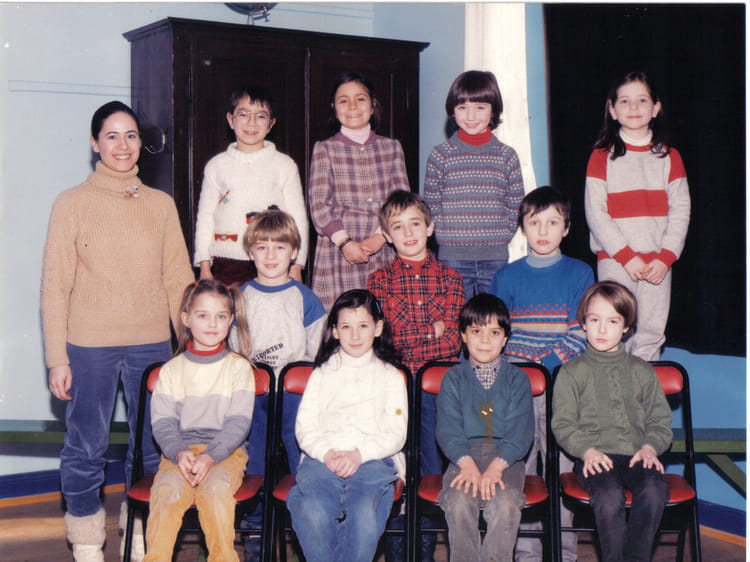 Photo de classe Pougin de 1982, ECOLE POUGIN - Copains d'avant