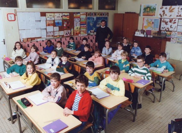 Photo de classe CE1 de 1990, Ecole Louis Lemonnier (Franqueville Saint ...