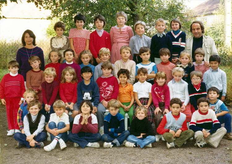 Photo de classe Classes de CE1 et CE2 (1982-1983) de 1982, Ecole Du ...