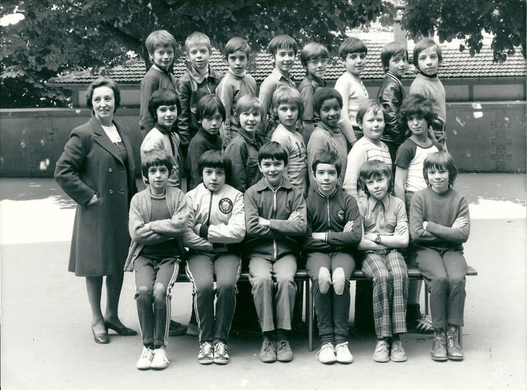 Photo de classe CM2 de 1973, ECOLE JOSEPH DE MAISTRE - Copains d'avant