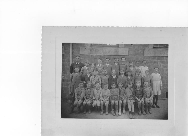 Photo de classe Mr mercier de 1946, ECOLE PRIMAIRE MUNICIPALE - Copains ...