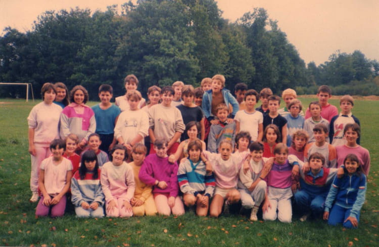 Photo de classe 5eme de 1985, Collège Maurice De Broglie - Copains d'avant