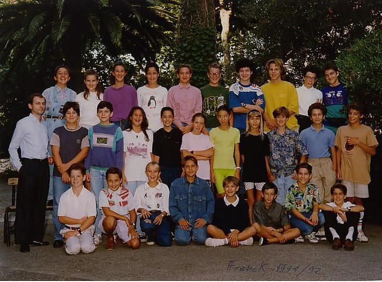 Photo de classe 5eme de 1992, Collège Roustan - Copains d'avant