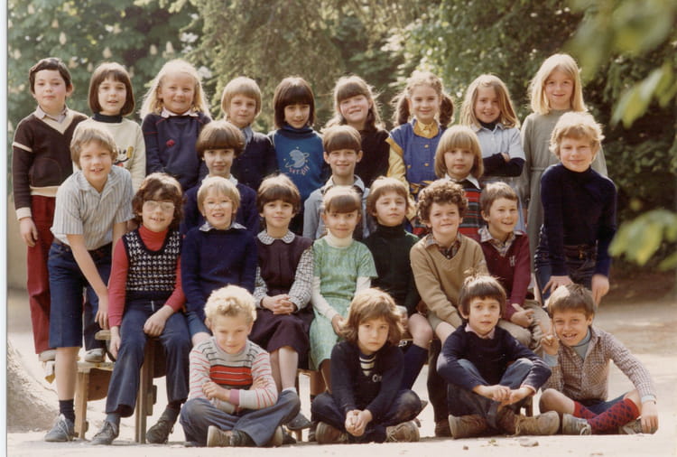 Photo de classe CE Saint Anne 79-80 de 1980, ECOLE SAINTE ANNE SAINT ...