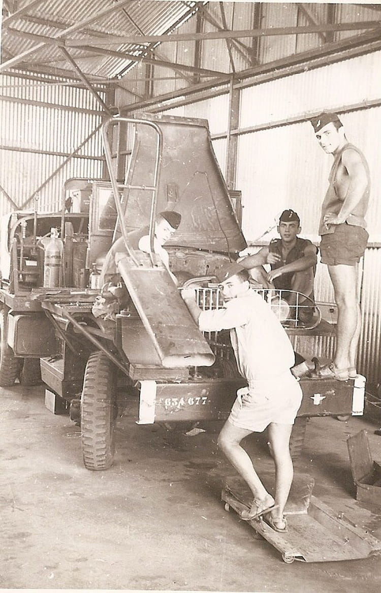 Photo de classe A REGGANE de 1965, BASE AERIENNE - Copains d'avant