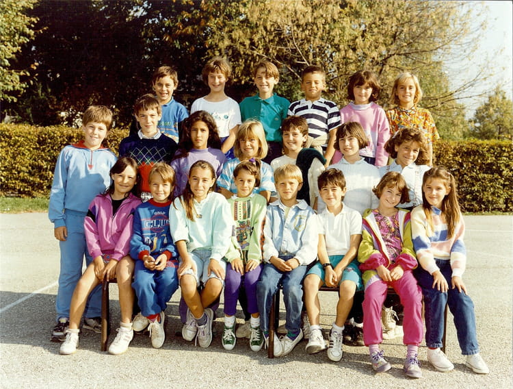 Photo de classe CM1 (1990-1991) de 1991, ECOLE PRE HIBOU - Copains d'avant