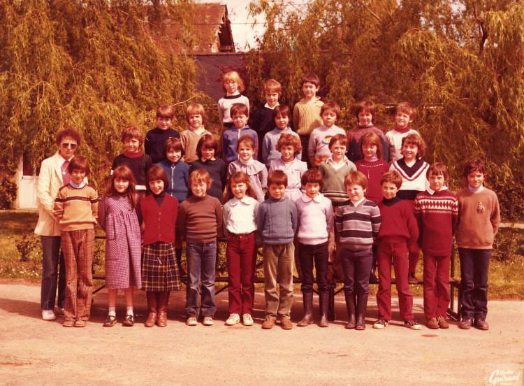 Photo de classe CE1 1981 de 1981, ECOLE DE LA BARRE - Copains d'avant