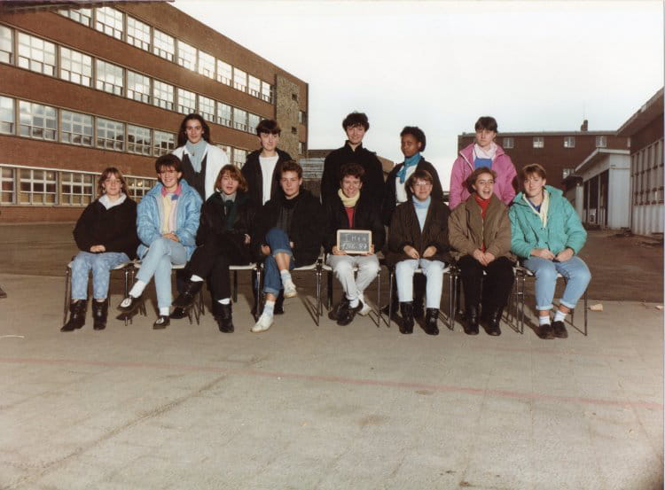 Photo de classe IH1 A de 1986, Lycée Edouard Gand - Copains d'avant
