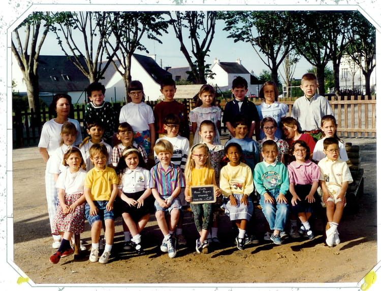 Photo de classe CP René Rogue de 1992, ECOLE B RENE ROGUES - Copains d ...