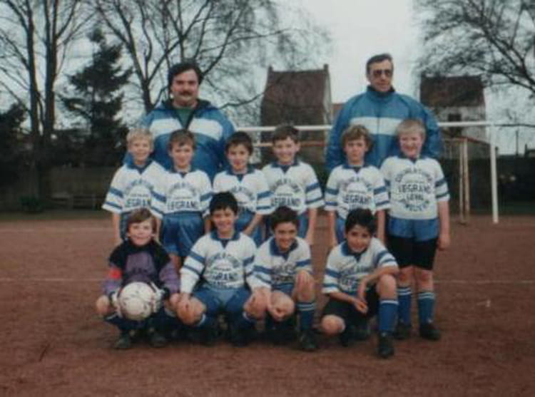 Photo de classe FCL Poussins 1992 de 1992, FOOTBALL CLUB LEVAL ...