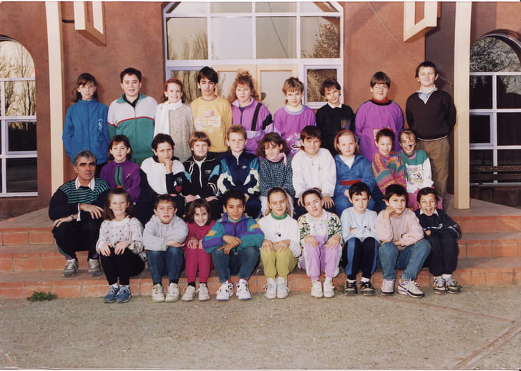 Photo de classe CM2 de 1991, ECOLE MASSILLARGUES - Copains d'avant