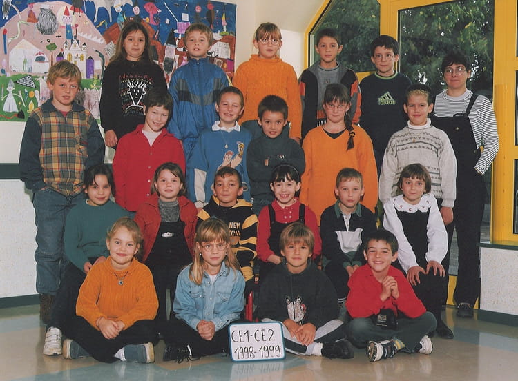 Photo de classe CE2 de 1999, Ecole Edmond Charlot (Saint Vincent Du ...