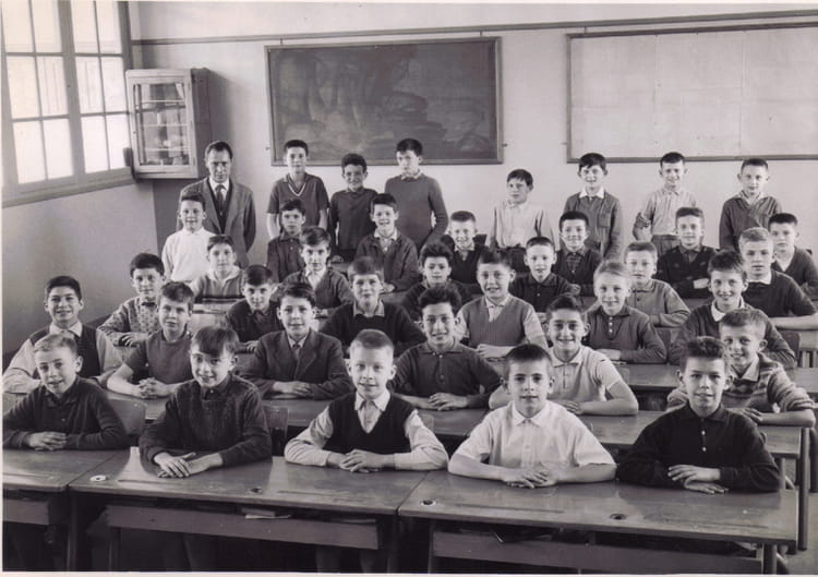 Photo de classe CM1 de 1960, ECOLE DU CENTRE - Copains d'avant