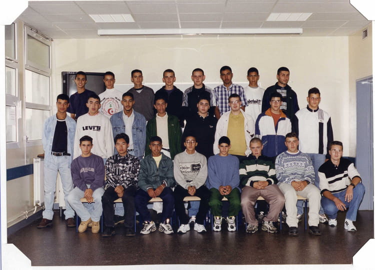 Photo de classe BAC PRO MSMA 99 ou 2000 je sais plus de 1999, Section D'enseignement ...