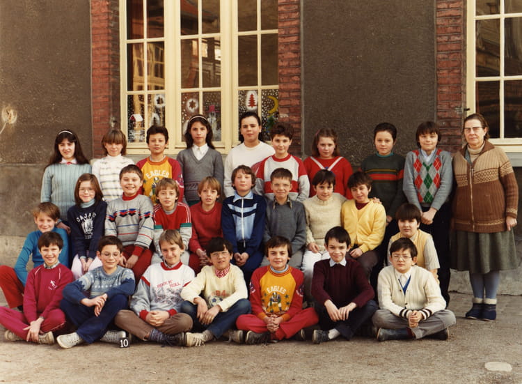 Photo de classe CM2 1984-1985 de 1985, ECOLE THOMAS GOUSSET - Copains d ...