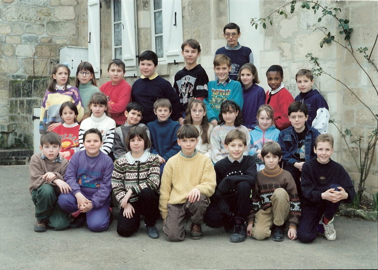 Photo de classe Ecole Yves Duteil 1992/1993 de 1993, Ecole Yves Duteil ...