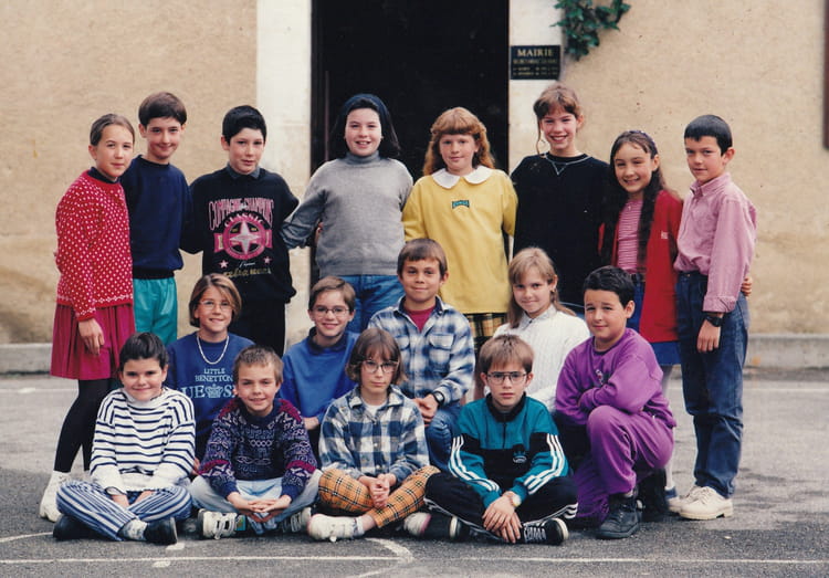 Photo de classe CE2 CM1 CM2 de 1995, ECOLE COMMUNALE - Copains d'avant