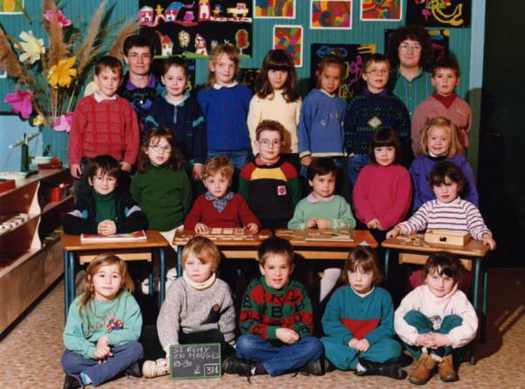 Photo de classe Primaire de 1990, Ecole Saint Joseph (Saint Remy En ...