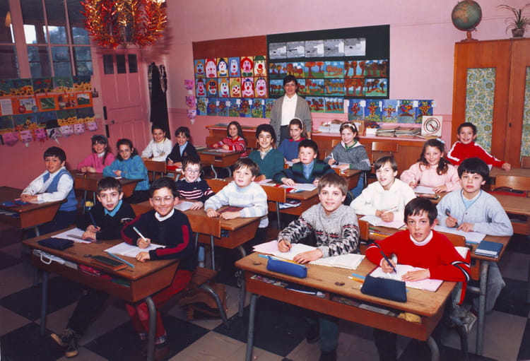 Photo de classe CM1 de 1986, ECOLE RICHARD SIMON - Copains d'avant