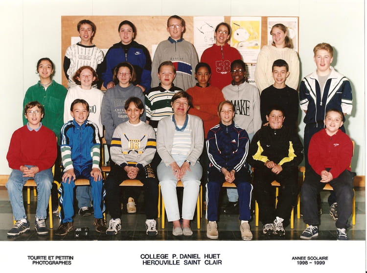 Photo de classe 5A de 1999, Collège Pierre Daniel Huet - Copains d'avant