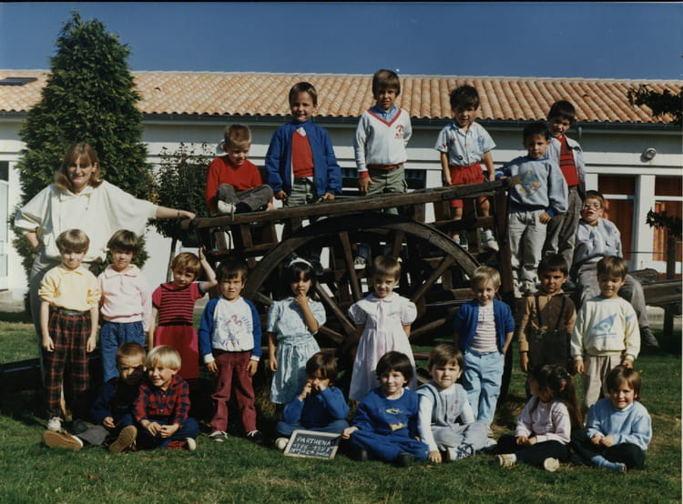 Photo de classe Maternelle - Moyenne Section de 1986, Ecole Jules Ferry ...