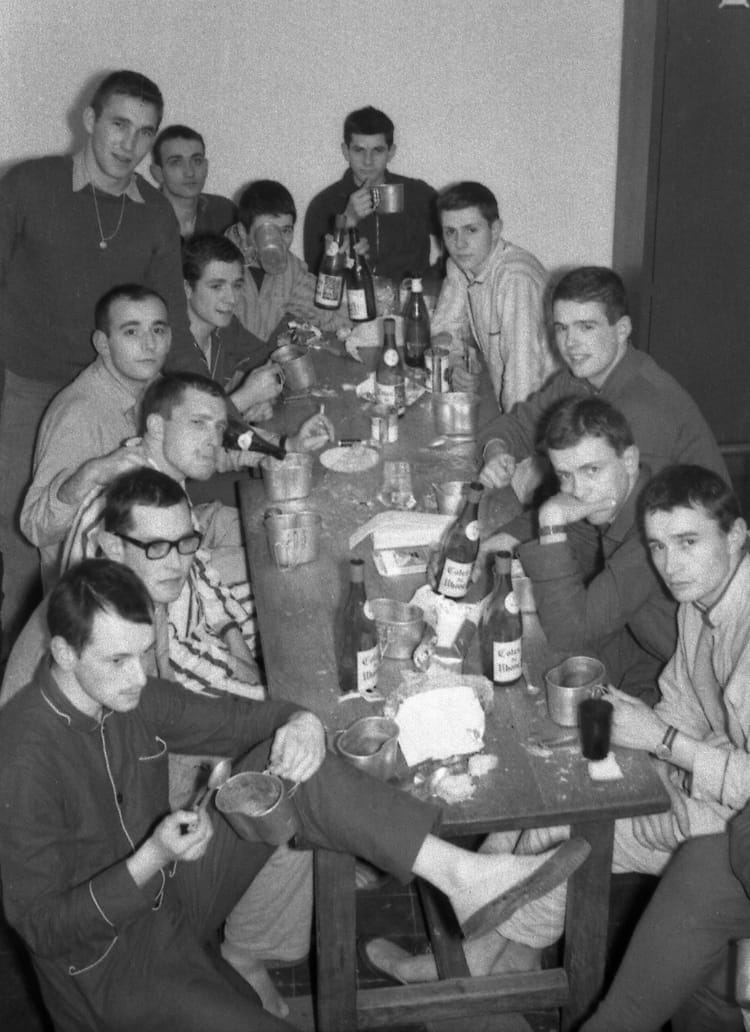 Photo de classe La chambrée 66 2C de 1966, Groupe Géographique ...