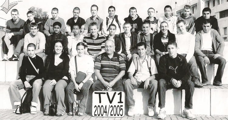 Photo de classe TV 1 de 2005, Lycée Professionnel Emile Mathis ...