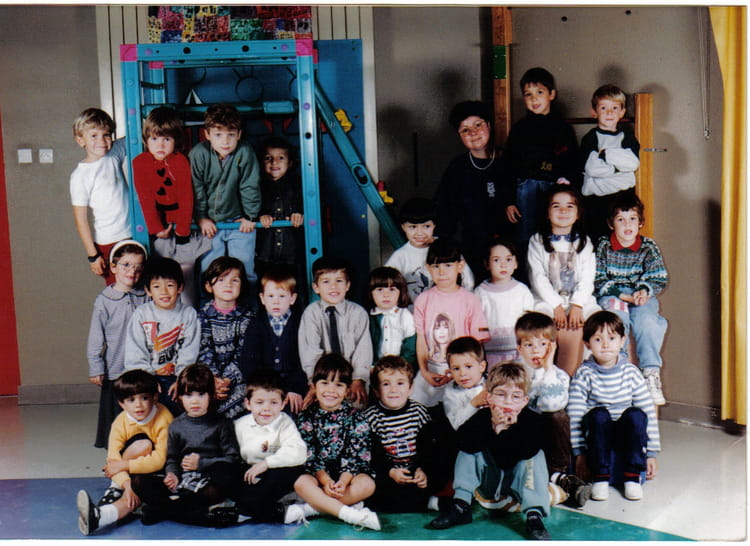 Photo de classe Aragon de 1992, Collège Georges Rayet - Copains d'avant