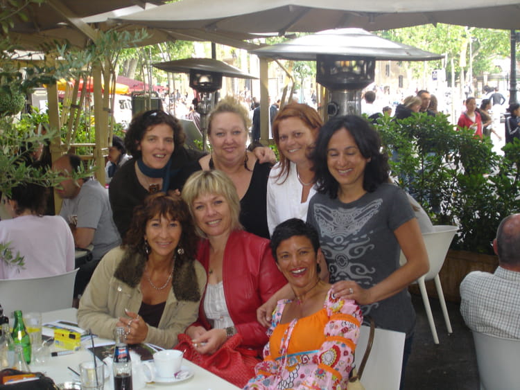 Photo de classe Anne BATTINI, Christine AVART, Isabelle DECAMPS, moi ...