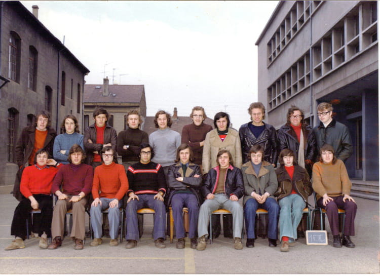 Photo de classe 1F3 Jacob Holtzer de 1973, Lycée Jacob Holtzer ...