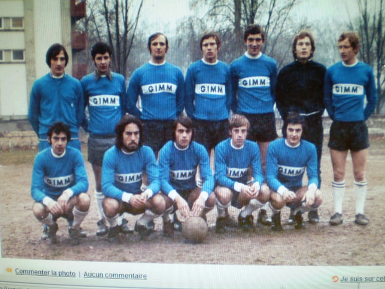 Photo de classe F.C.Bourges de 1971, FCB - Copains d'avant