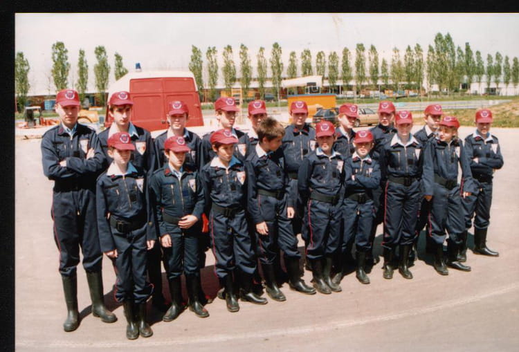 Photo de classe Jspp de Montigny le Bretonneux. de 1989, Jeunes Sapeurs ...