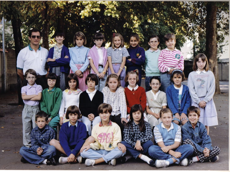 Photo de classe CM2 de 1990, ECOLE NICOLAS LEBLANC - Copains d'avant