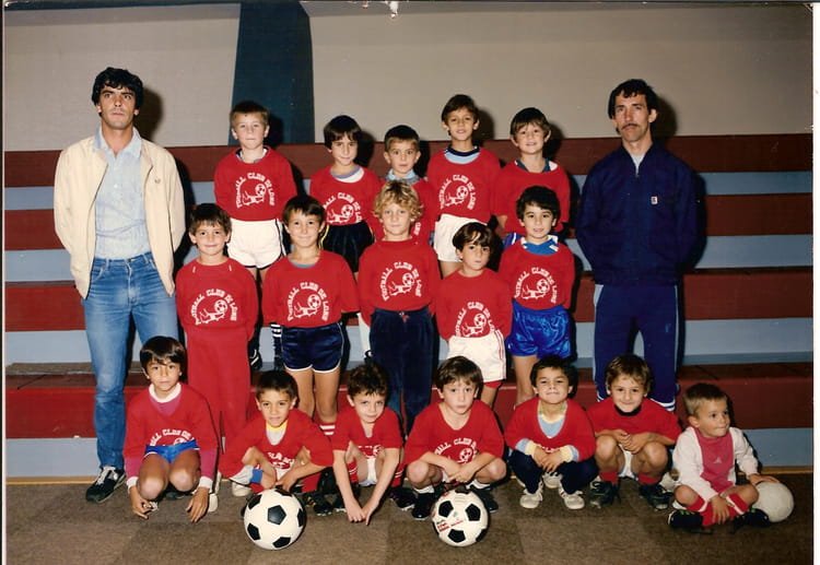 Photo de classe Vers 1986 de 1986, FC LONS - Copains d'avant