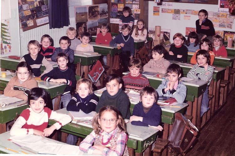 Photo de classe Ce2 de 1981, ECOLE DU VIEUX BOURG - Copains d'avant