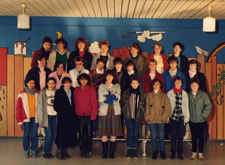 Photo de classe EB3 de 1985, Lycée Professionnel E Bouchardon - Copains ...
