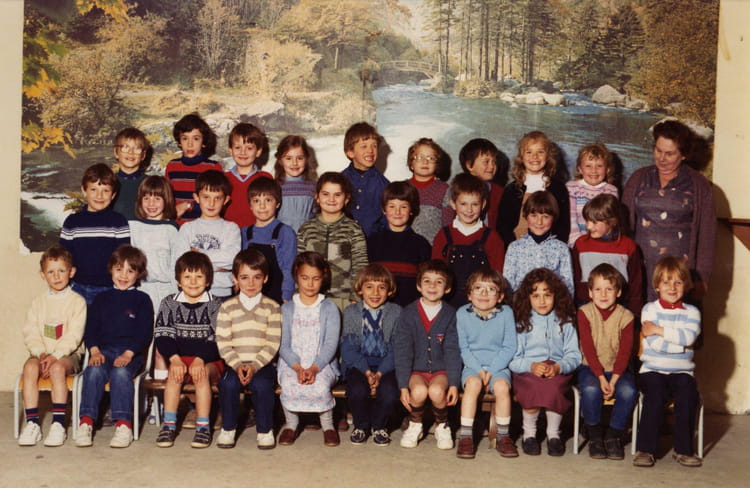 Photo de classe CP de 1982, Notre Dame De L'assomption - Copains d'avant Photo de classe CP de 1982, Notre Dame De L'assomption - Copains d'avant