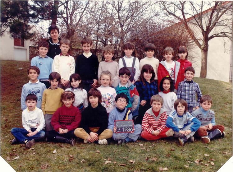 Photo de classe CE1 de 1986, ECOLE MICHEL ORDENER - Copains d'avant