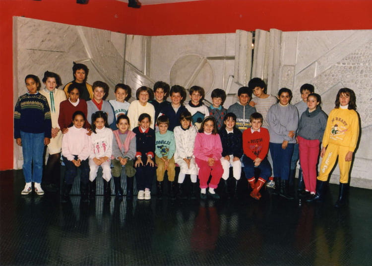 Photo de classe CM2 de 1988, ECOLE ROMEO - Copains d'avant