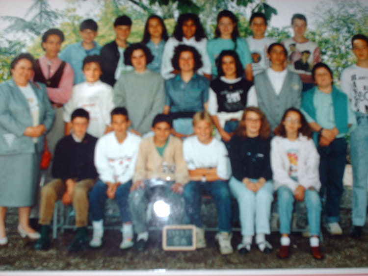 Photo de classe 5eme b collège notre dame de bon accueil de 1989 ...