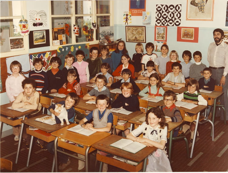 Photo de classe CM2 de 1980, ECOLE JULES FERRY - Copains d'avant