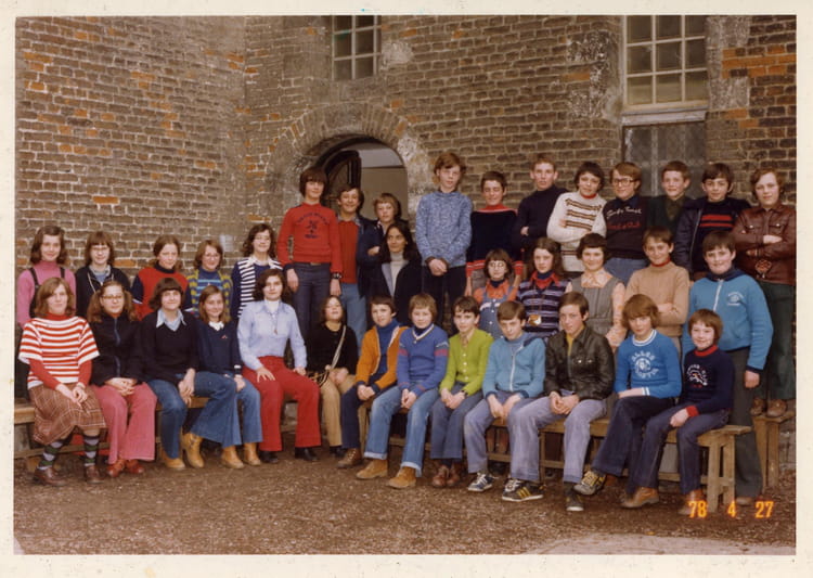 Photo de classe Cinquième B de 1978, Collège Sainte-marie - Copains d'avant