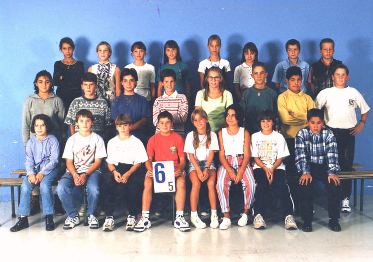 Photo de classe 6ème5 1995-1996 de 1995, Collège Les Alexis - Copains d ...