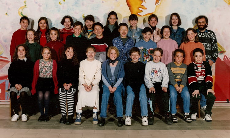 Photo de classe 6éme5 de 1993, Collège Léon Marie Fournet - Copains d'avant