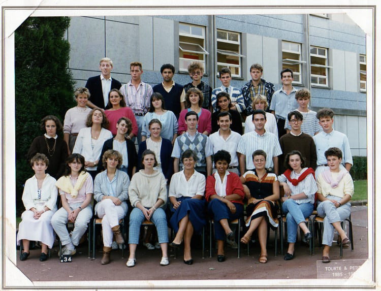 Photo de classe BTS ACO ACTION COMMERCIALE de 1986, Lycée Gaston Berger ...